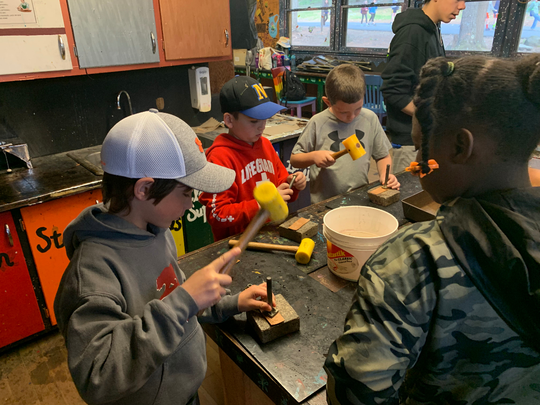 Fraser Woods Montessori School | Lower Elementary in the Great Outdoors