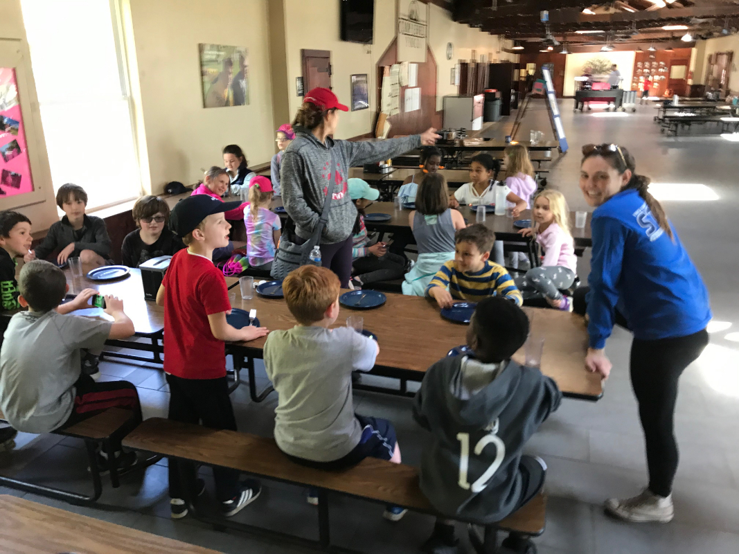 Fraser Woods Montessori School | Lower Elementary in the Great Outdoors