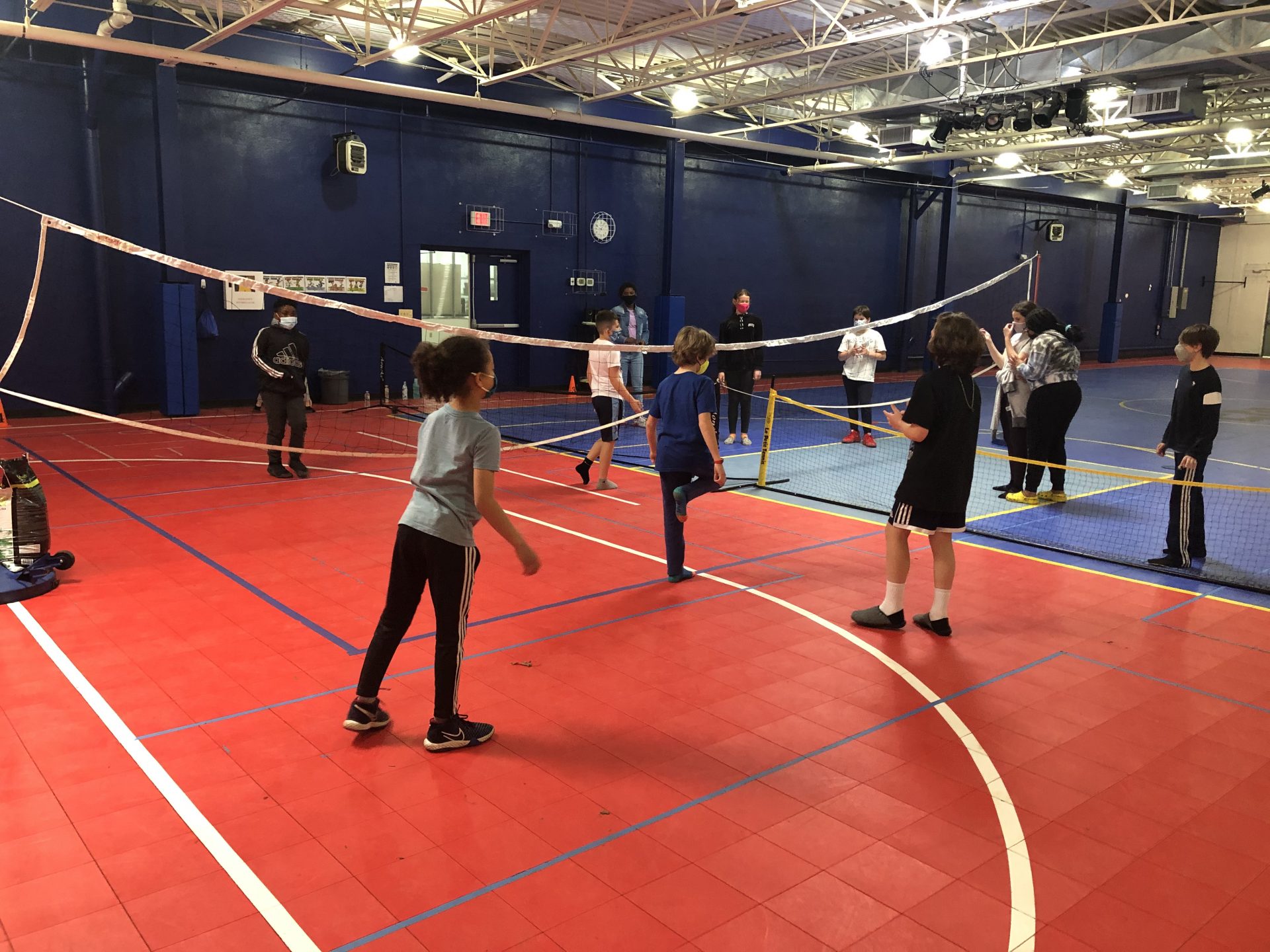 Fraser Woods Montessori School | Elementary Volleyball