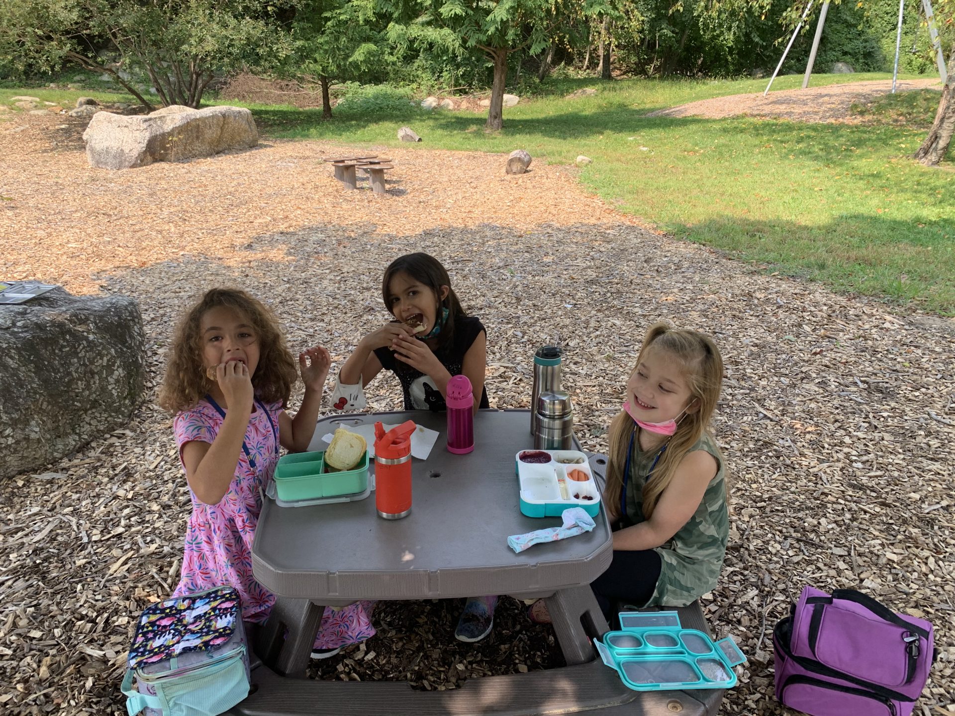 Fraser Woods Montessori School | Lower Elementary: Encouraging Independence