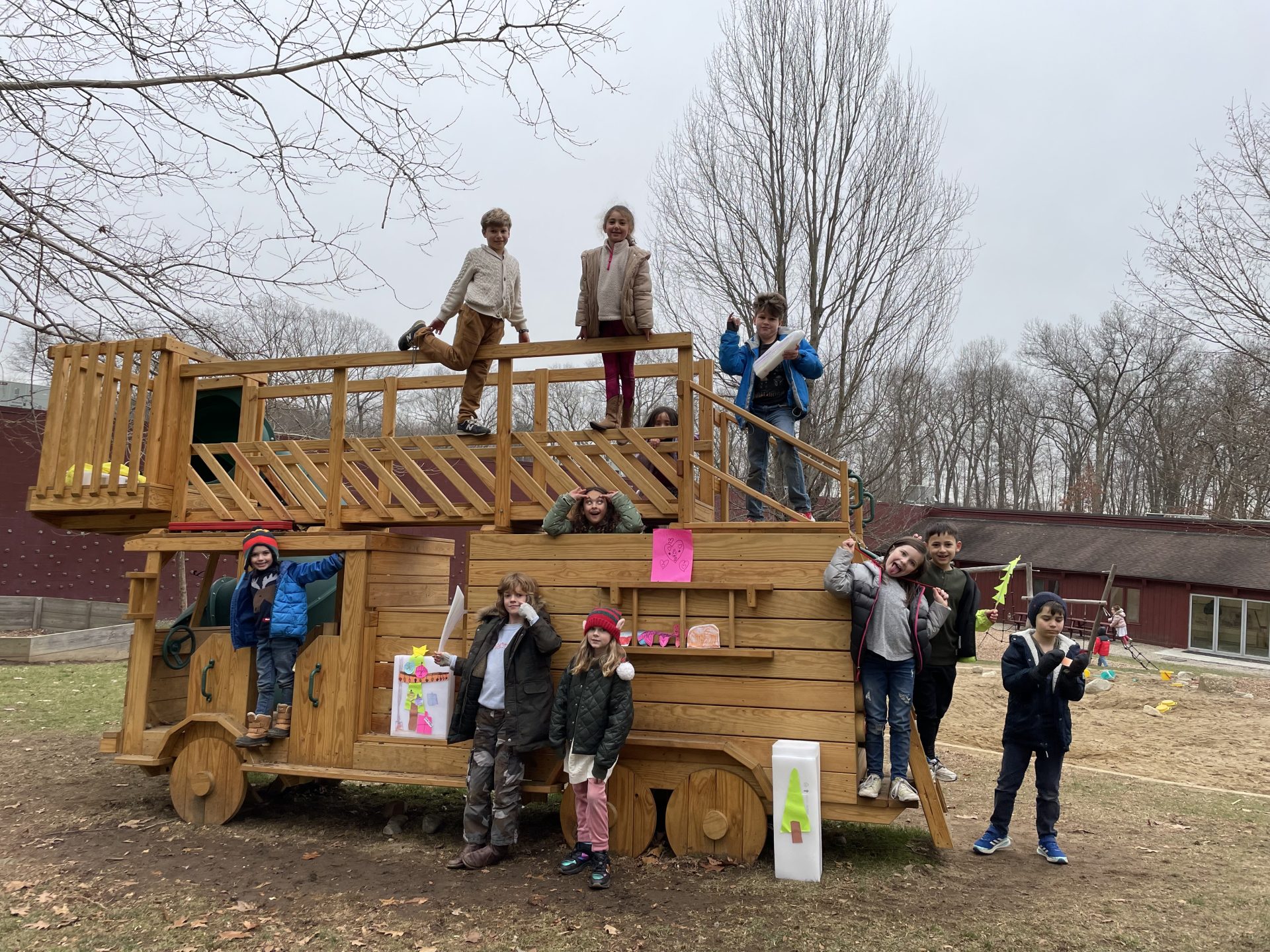 Fraser Woods Montessori School | Class Meetings in Lower Elementary